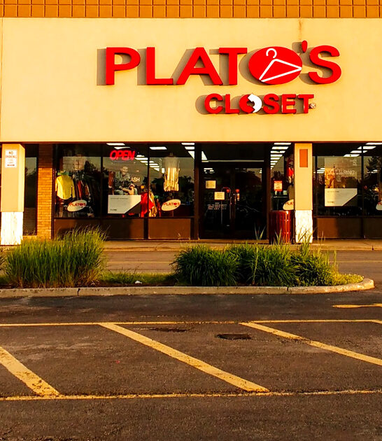 wardrobe gigantic new york ftr