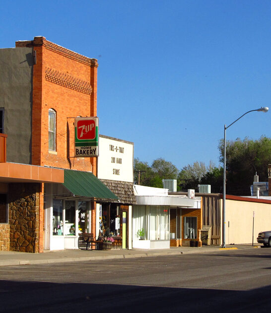 wyoming retirement vacation town ftr