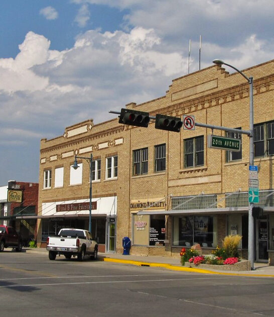 wyoming small budget towns ftr