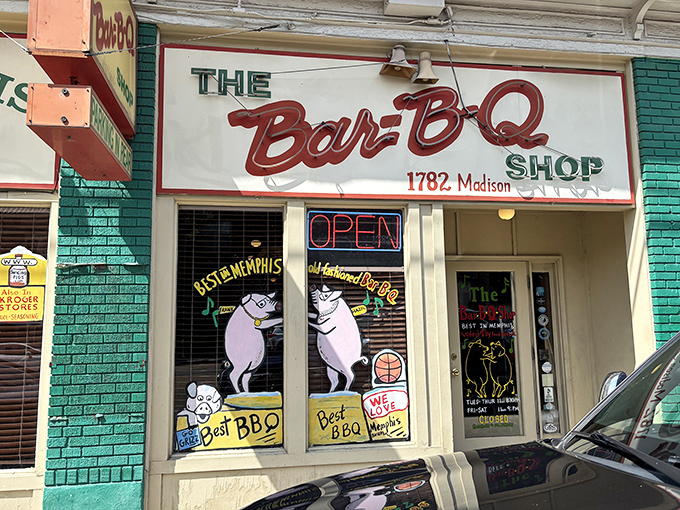 Address proudly displayed at 1782 Madison, like a barbecue lighthouse guiding hungry souls through the smoky seas of Memphis cuisine.