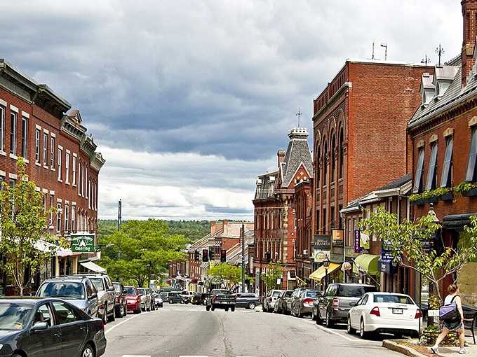 This charming brick-lined street features lovely historic architecture and plenty of cozy shops for a perfect afternoon stroll through town.