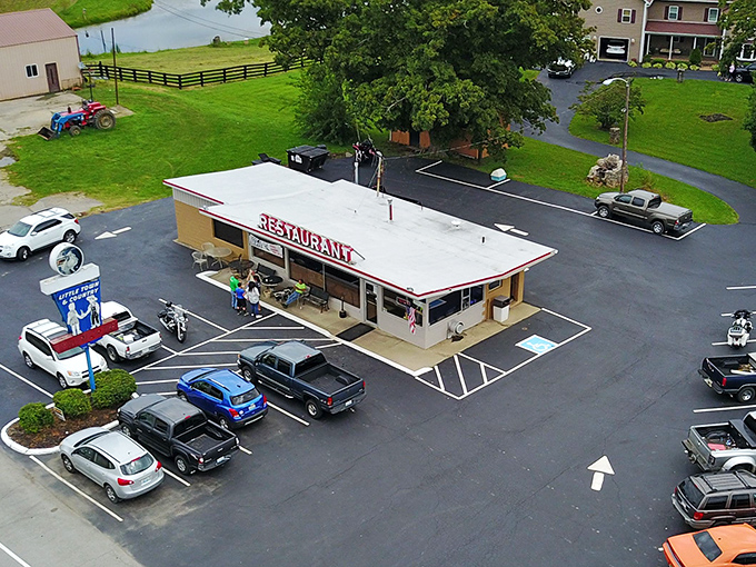 From above, you'd never guess this modest building houses some of Kentucky's most satisfying home cooking. The packed parking lot tells the real story.