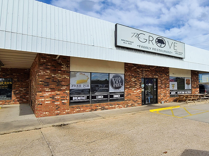 Another angle reveals the restaurant's welcoming facade, complete with the tantalizing promise of "FREE PIE" that's worth the drive alone.