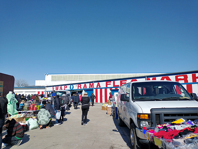 1. the gigantic swap meet in illinois where locals go crazy for dirt cheap deals