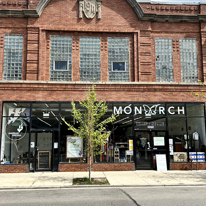The brick fa&ccedil;ade and sleek black-framed windows of Monarch Thrift Shop stand as a stylish invitation to Chicago's most organized treasure hunt.