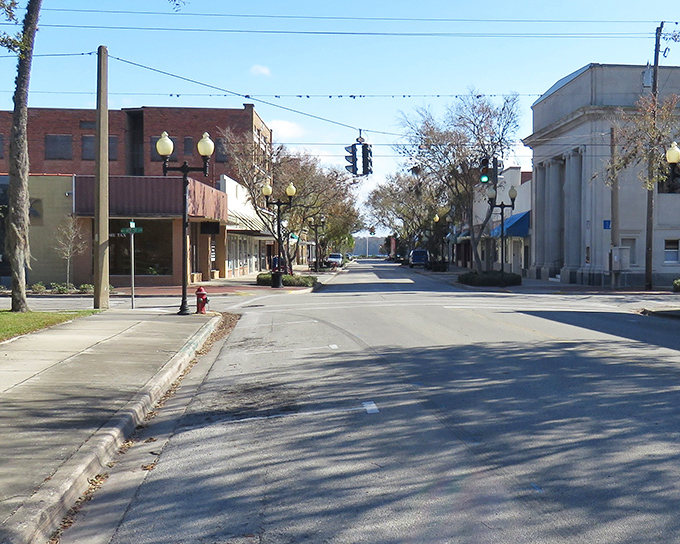 Brick-lined storefronts along Palatka's main street whisper tales of Florida's past, where time moves at the pace of sweet tea being poured.