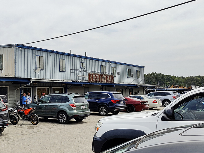 A full parking lot at a BBQ joint is like a standing ovation &ndash; the surest sign you've stumbled onto something special.