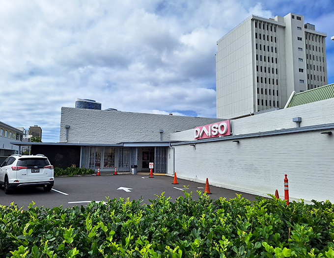 Nestled among Honolulu high-rises, this Japanese discount paradise offers an escape from paradise prices.