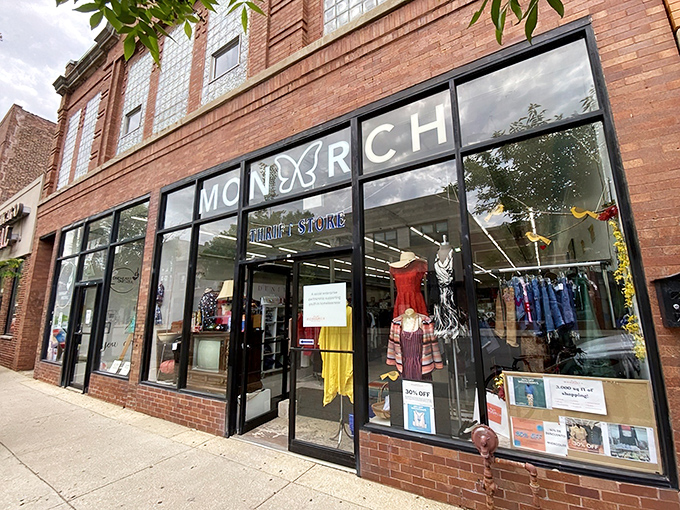 The brick fa&ccedil;ade and sleek black-framed windows of Monarch Thrift Shop stand as a stylish invitation to Chicago's most organized treasure hunt.