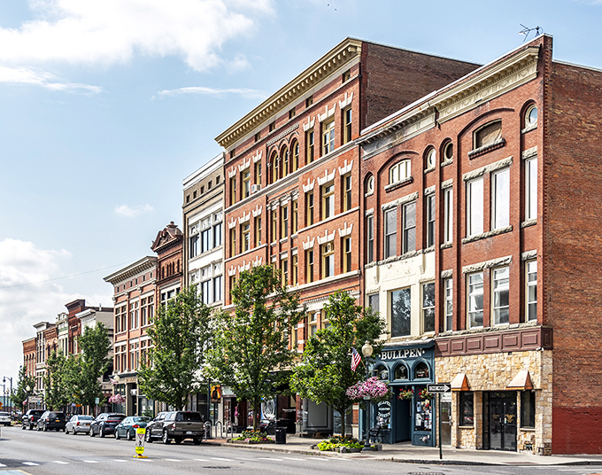 Stroll down these sidewalks and you'll swear Norman Rockwell is sketching you from a nearby bench. Glens Falls' preserved historic buildings house everything from craft breweries to artisanal boutiques.