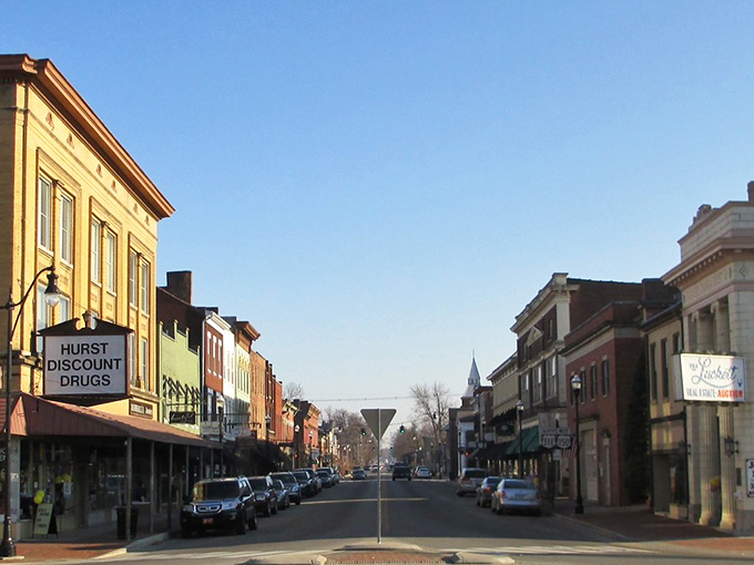 Bardstown's historic main street feels like stepping into a Norman Rockwell painting where time slowed down but charm accelerated.