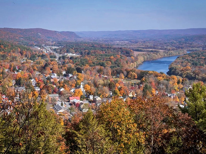 Fall in Milford paints the landscape with nature's most extravagant palette, making even the most dedicated city dweller consider a change of address.