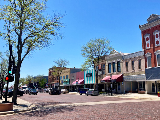 Downtown Kearney's brick-paved streets aren't trying to impress anyone, yet somehow they charm the pants off every visitor who strolls across them.