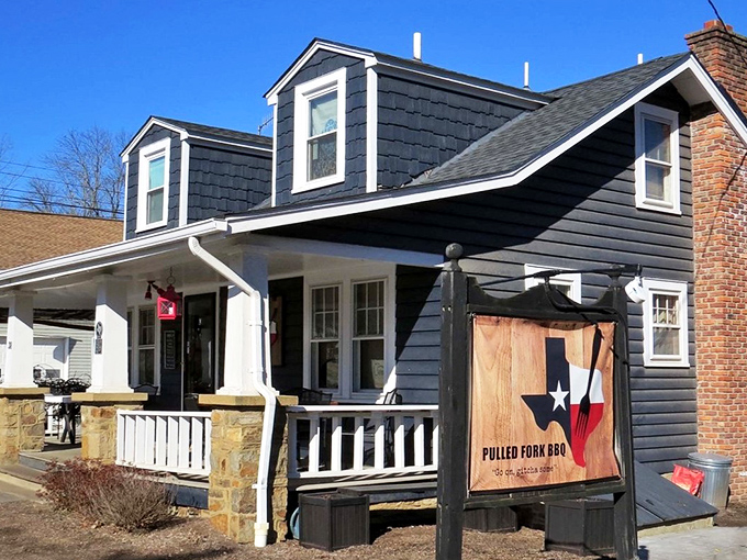 The Texas flag sign says it all&mdash;serious barbecue has arrived in New Jersey, bringing Lone Star smoking techniques to the Garden State.