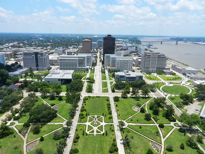 Downtown Baton Rouge's green spaces and orderly layout showcase the city's balance of urban amenities and stress-free living environment.