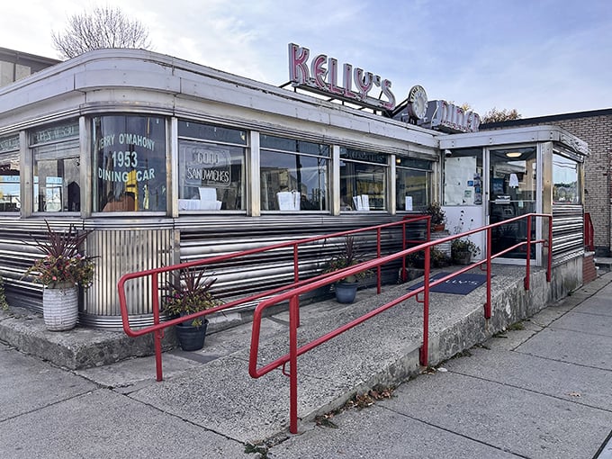 The gleaming stainless steel exterior of Kelly's Diner isn't playing dress-up&mdash;this authentic 1950s Jerry O'Mahony dining car is the real nostalgic deal.