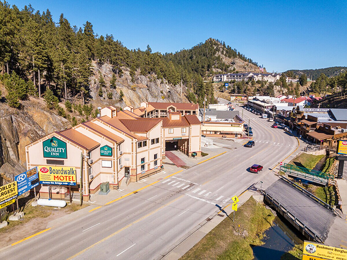 Keystone embraces its role as gateway to the monuments while maintaining its own distinct personality, nestled perfectly among the hills.