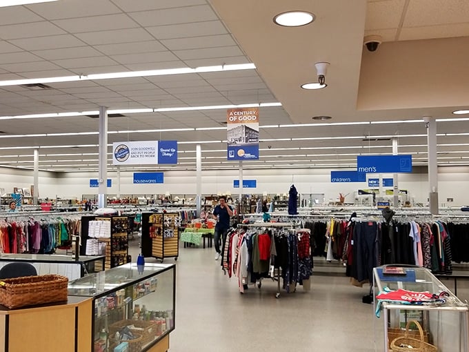 The Thornton Goodwill's clean exterior promises treasure hunting adventures within. Blue skies and bargains await Colorado shoppers.
