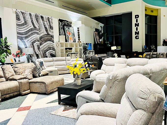 Discover cozy sofas and beautiful home decor at unbeatable prices in this massive showroom right here in Delaware. Welcome home!