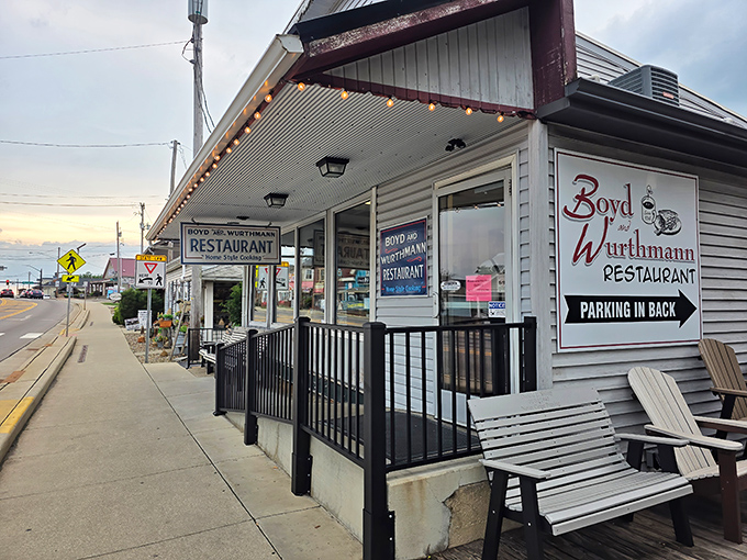 The unassuming exterior of Boyd & Wurthmann beckons like an old friend, complete with Adirondack chairs that whisper, "Stay awhile, the gravy's worth it."