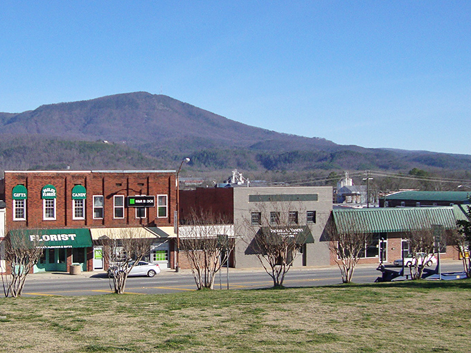 Downtown Chatsworth sits pretty against the backdrop of Fort Mountain, like a movie set where the mountains play the starring role.