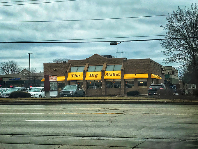 Those bright yellow awnings aren't just for show—they're beacons calling hungry breakfast enthusiasts to their pancake destiny.