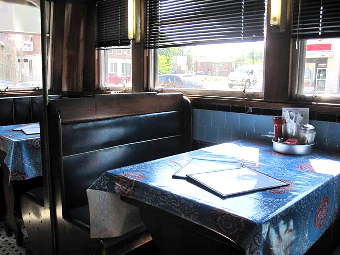 The booth&mdash;sanctuary of diner philosophers and first dates since time immemorial. Those windows frame downtown Gardiner like a living Norman Rockwell.