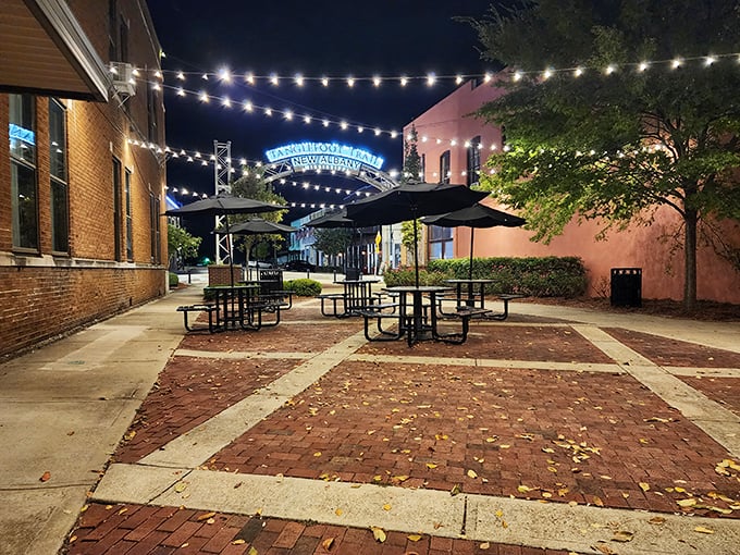 Downtown's nighttime transformation under string lights creates an almost magical atmosphere. Suddenly, Tuesday dinner feels like a special occasion worth celebrating.