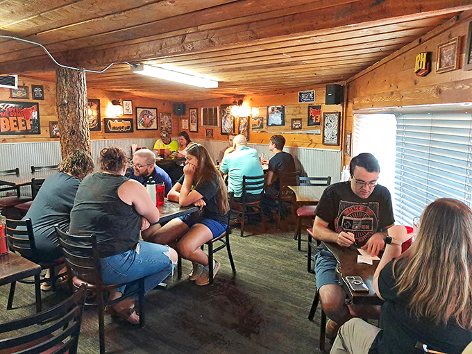 A full house at Roadhouse Diner isn't just customers&mdash;it's a community of people making good life decisions about where to eat lunch.