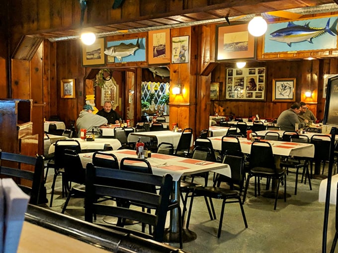 No pretension, just tradition. The dining room at Schultz's feels like Sunday dinner at your seafood-loving grandparents' place.