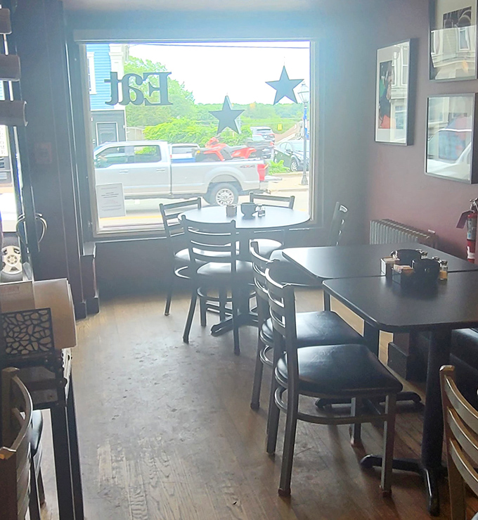 Window seats provide the perfect vantage point for people-watching while contemplating whether to order seconds or save room for those beignets.