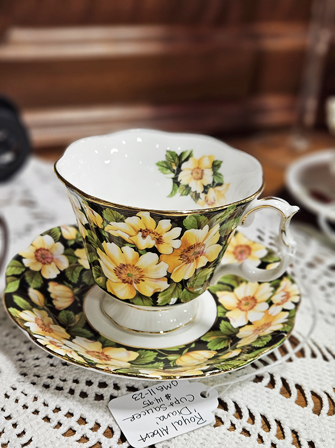 Sip with vintage sophistication. This floral teacup has likely hosted countless conversations and consolations over the decades.