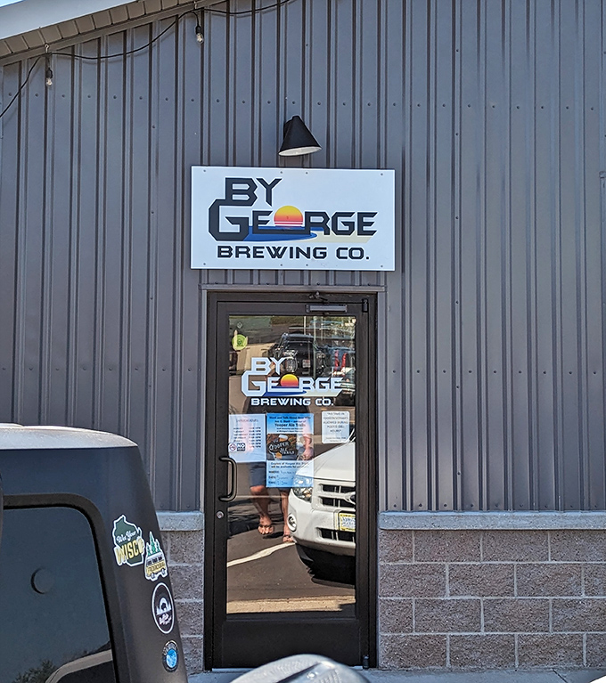 ByGeorge Brewing Co. proves great craft beer doesn't require hipster beards or big-city prices to be absolutely delicious.