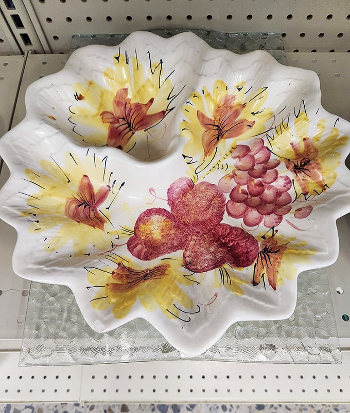 This floral serving dish screams "I brought something homemade" to the potluck, even when you absolutely did not.