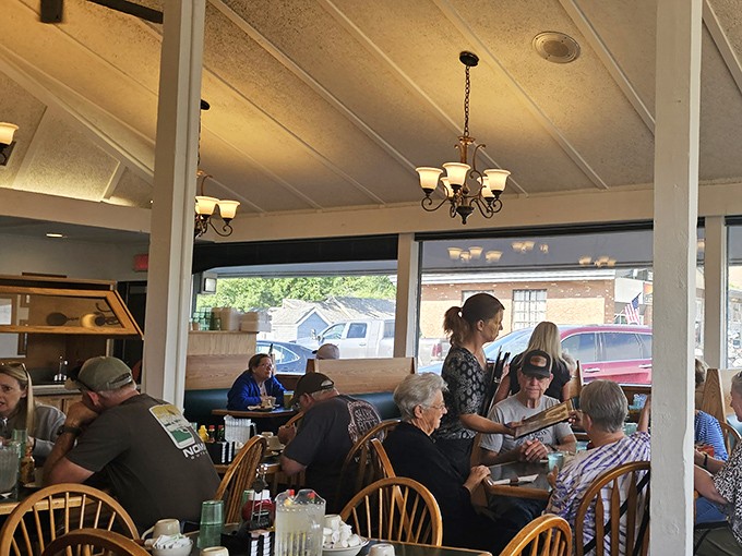Where locals gather to solve the world's problems over eggs and toast. The true pulse of Cody happens around these tables.