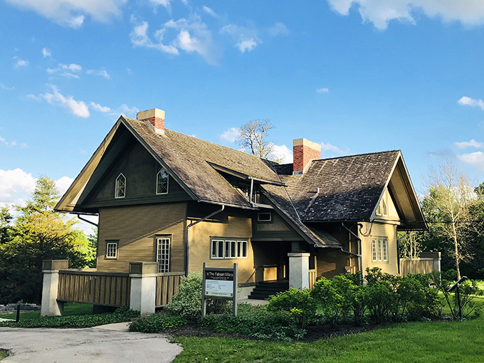 The Fabyan Villa stands as Frank Lloyd Wright's contribution to Geneva's architectural story. Its earthy tones blend seamlessly with the surrounding landscape.