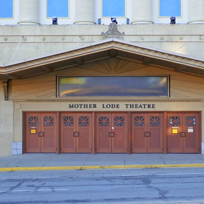 The Mother Lode Theatre's beautifully restored 1923 fa&ccedil;ade promises performances with ticket prices that won't force you to eat ramen for a week afterward.