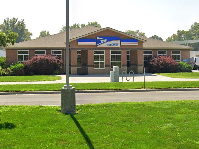 Even the post office in Emmett looks like it belongs in a Norman Rockwell painting. Federal efficiency meets small-town aesthetics.