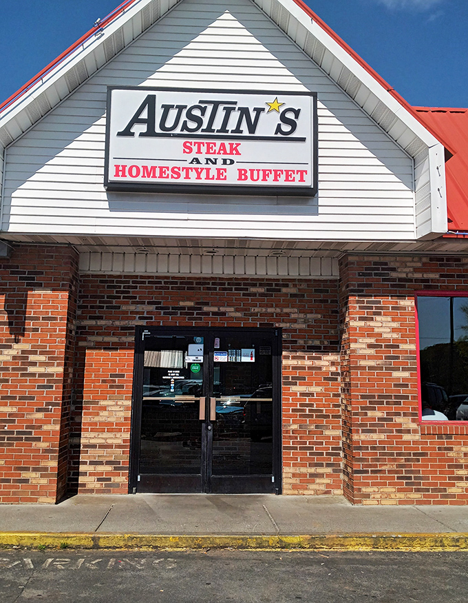 The entrance to food nirvana—these doors have welcomed generations of Tennesseans seeking the comfort only homestyle cooking can provide.