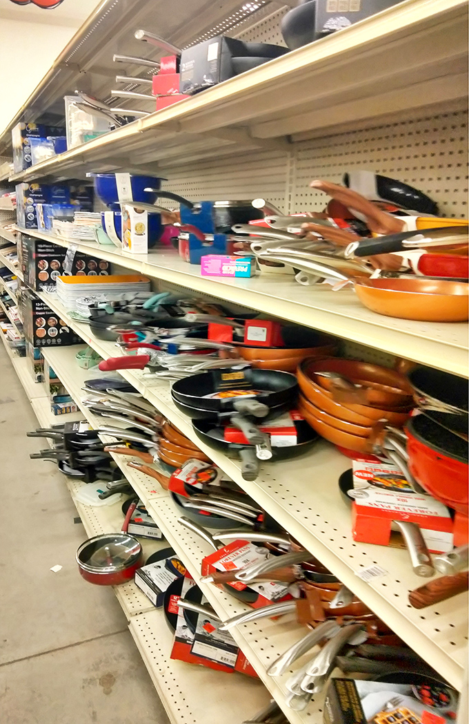 Kitchen utensil paradise where amateur chefs and professional bargain hunters unite. That copper pan you've been eyeing elsewhere? Probably here for less.