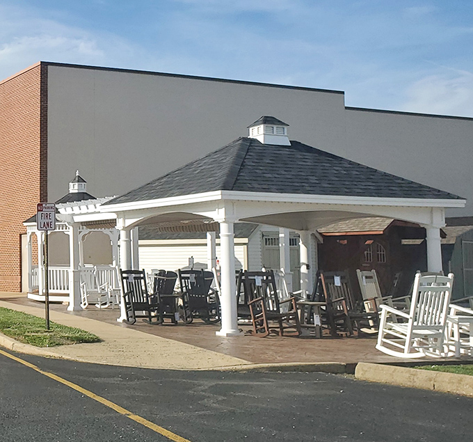The outdoor pavilion with its lineup of rocking chairs offers the perfect spot to contemplate life's big questions&mdash;like what to eat next.