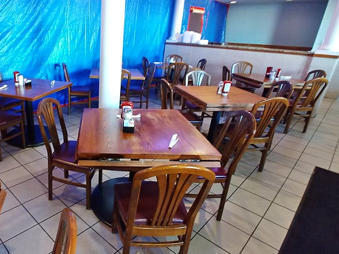 Simple wooden tables await the breakfast rush&mdash;no pretension, just a promise of good food and better conversation.