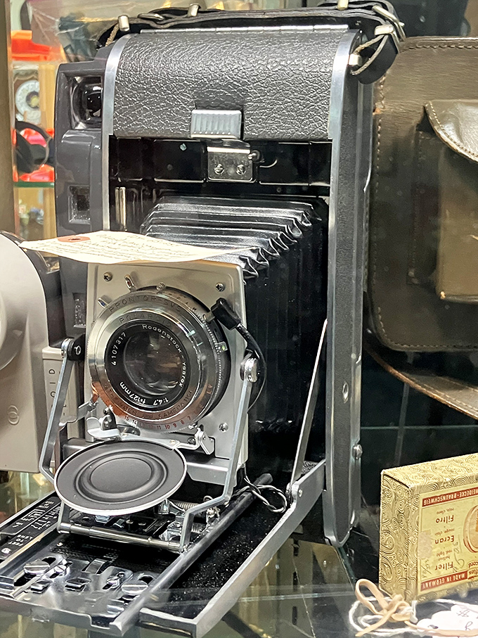 Photography before smartphones made everyone a documentarian. This vintage folding camera captured weddings, birthdays, and everyday moments with deliberate, thoughtful clicks.