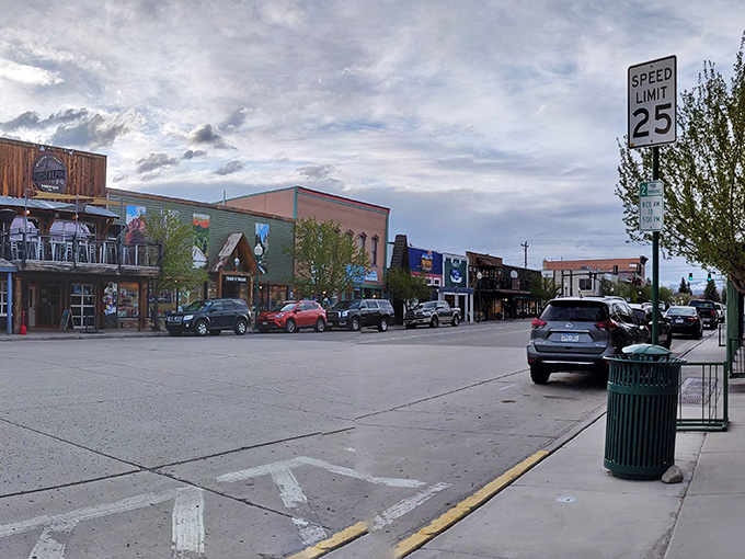 Gunnison welcomes you to its vibrant downtown! Walk the historic streets and enjoy the atmosphere on a nice day.