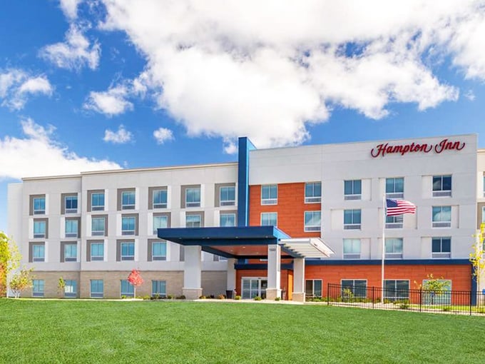 Bedford's Hampton Inn offers visiting friends and family comfortable accommodations without big-city sticker shock. Modern convenience meets small-town pricing.