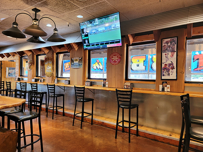 Counter seating for the serious BBQ enthusiasts who want a front-row view of the action. Like sitting at the chef's table, but with more napkins.