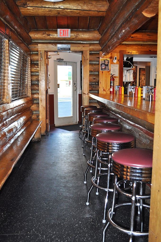 These counter seats aren't just places to sit&mdash;they're front-row tickets to the best show in Great Falls: "Burgers: The Musical."