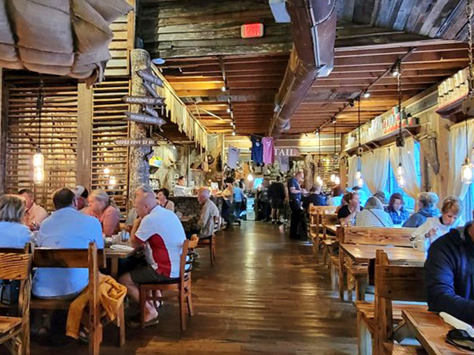 The dining room hums with the satisfied murmurs of happy eaters. Notice nobody's looking at their phones&mdash;the food demands full attention.