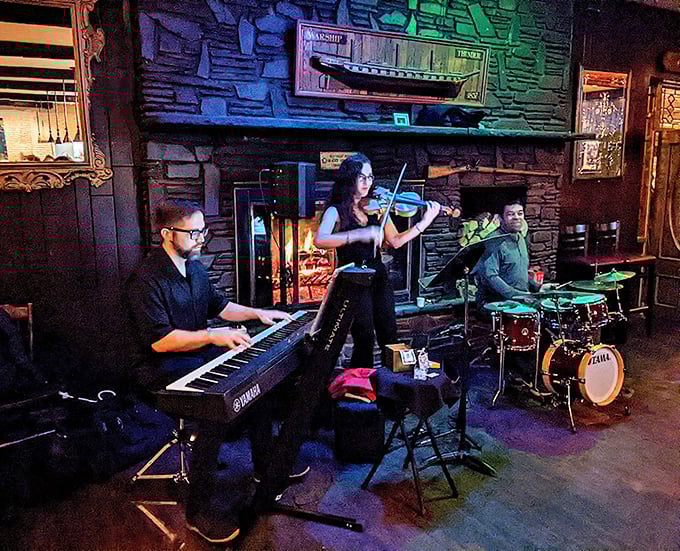 Live music adds another layer of sensory pleasure&mdash;because great steak deserves its own soundtrack.