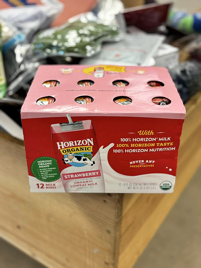 Organic strawberry milk that makes adulting feel like childhood again. Perfect lunchbox fillers at a price that won't spoil your budget.